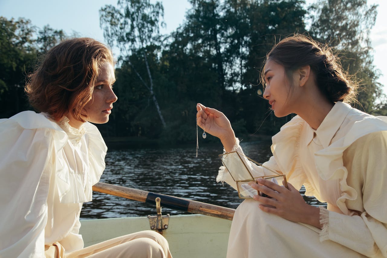 7 Common Mistakes To Avoid When Using Fall Pendants - TopTut.com